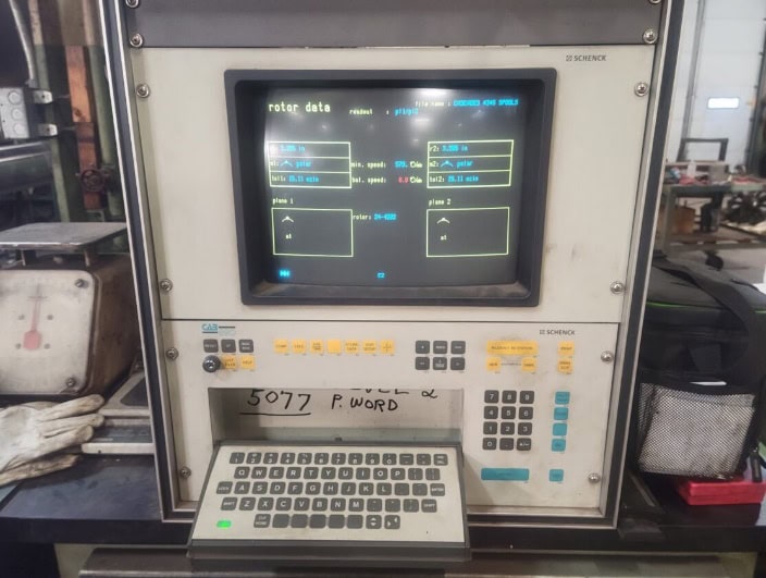 Cylinder Balance Barn Roll Balancer | TCR, Inc.